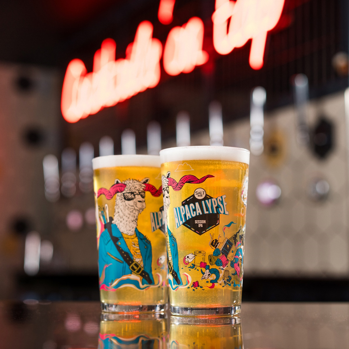 ALPACALYPSE PINT GLASS 568ml/20oz