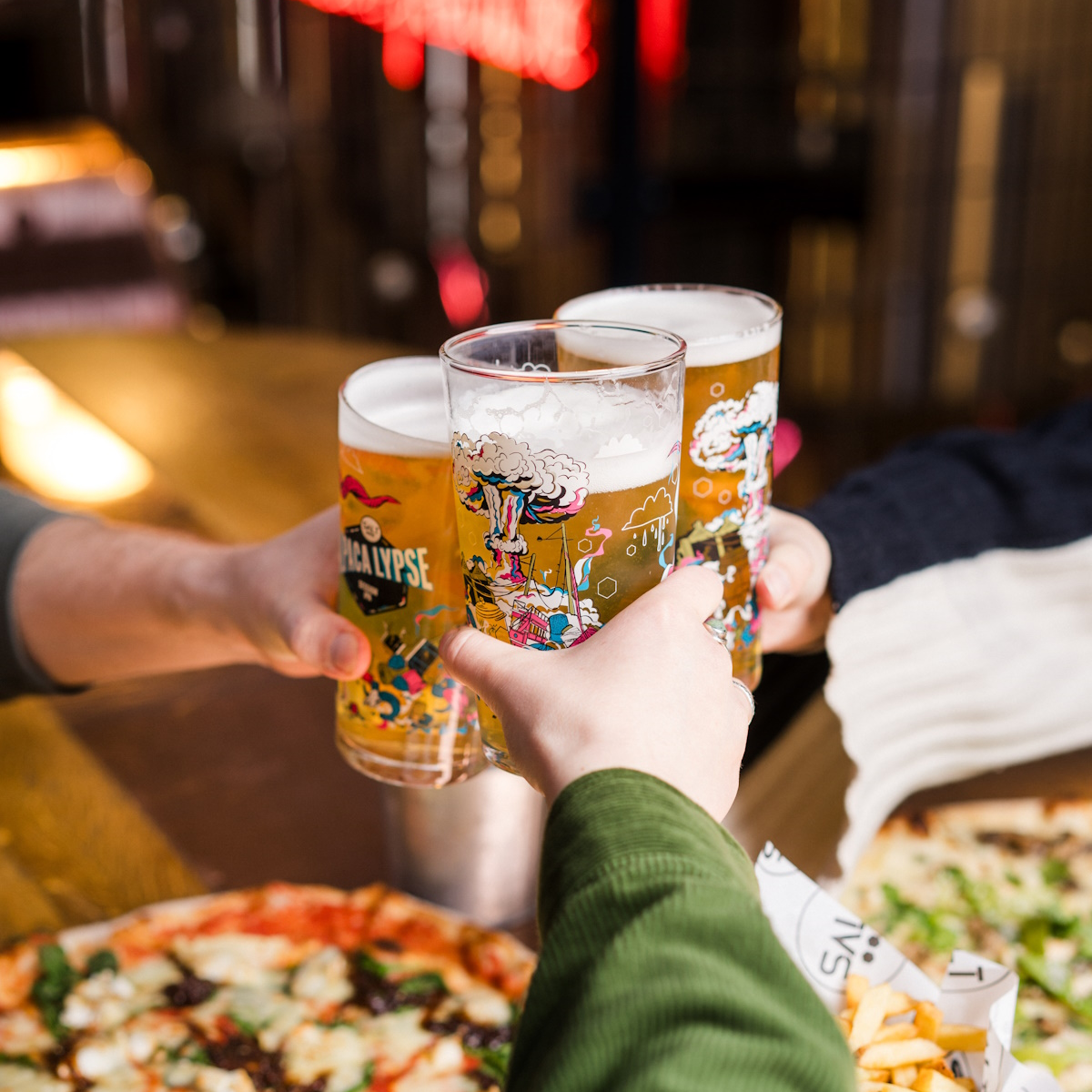 ALPACALYPSE PINT GLASS 568ml/20oz